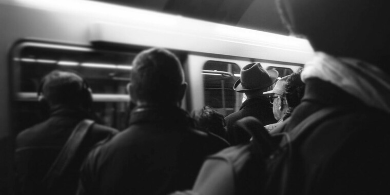 Join the Urban Frames Photo Contest and win Lensbaby Sol 45 - VIEWBUG.com